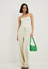 NA-KD TUBE - Top - offwhite/weiß - Zalando.at