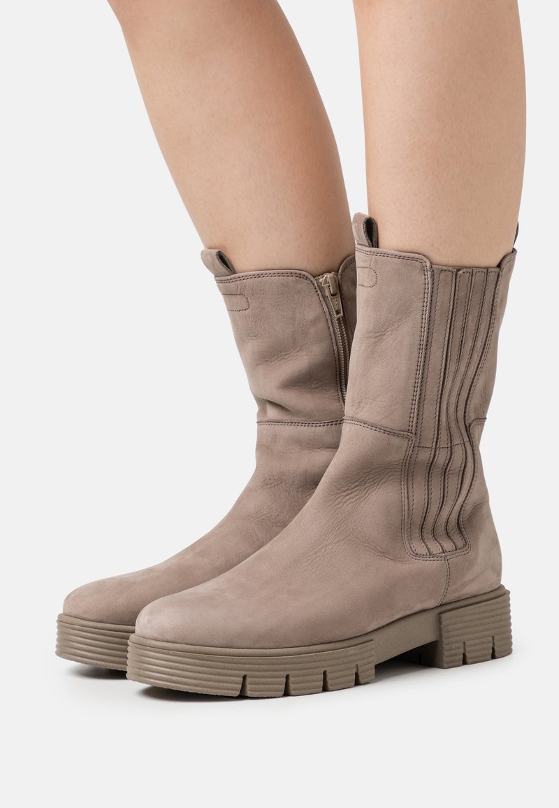 Gabor Comfort Plateaustiefelette - fango/hellgrau - Zalando.de