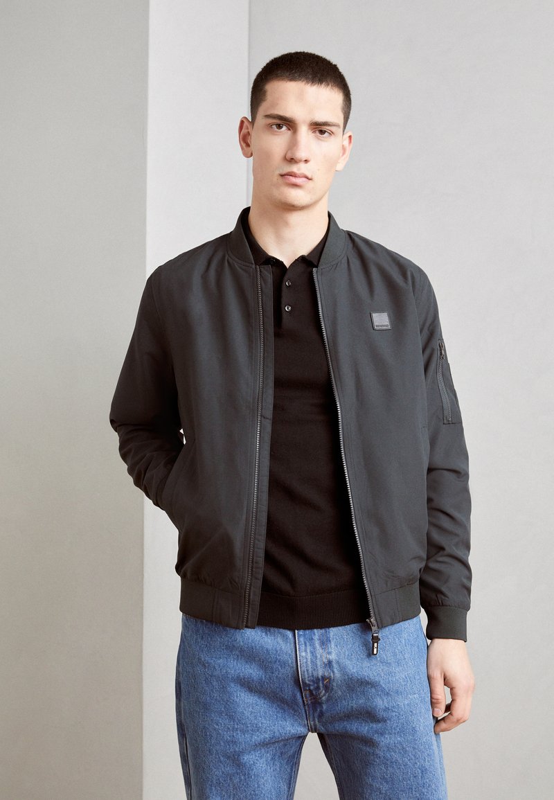 INDICODE JEANS Bombertakki - black/musta - Zalando.fi