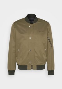 Marc O'Polo ESSENTIAL W TUCK-STITCH WELT AND SLEEVE POCK EMBRO - Bomber ...