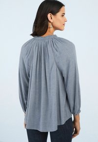 Next RUFFLE V-NECK TOP - Blus - blue/blå - Zalando.se
