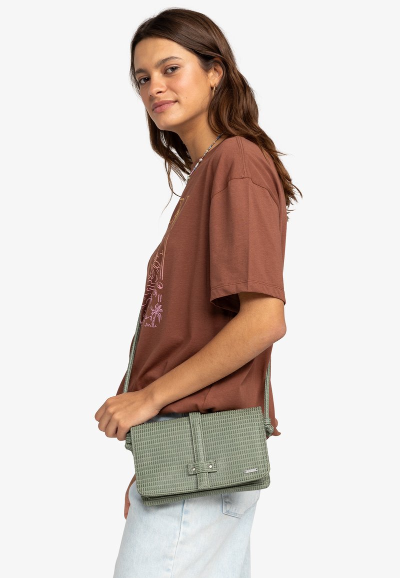 Roxy SINGING WAVES - KLEINE - Skuldertasker - green/grøn - Zalando.dk