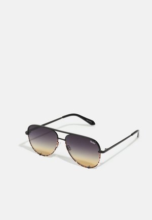 Urban Classics SUNGLASSES TIMOR UNISEX - Gafas de sol - black/silver ...