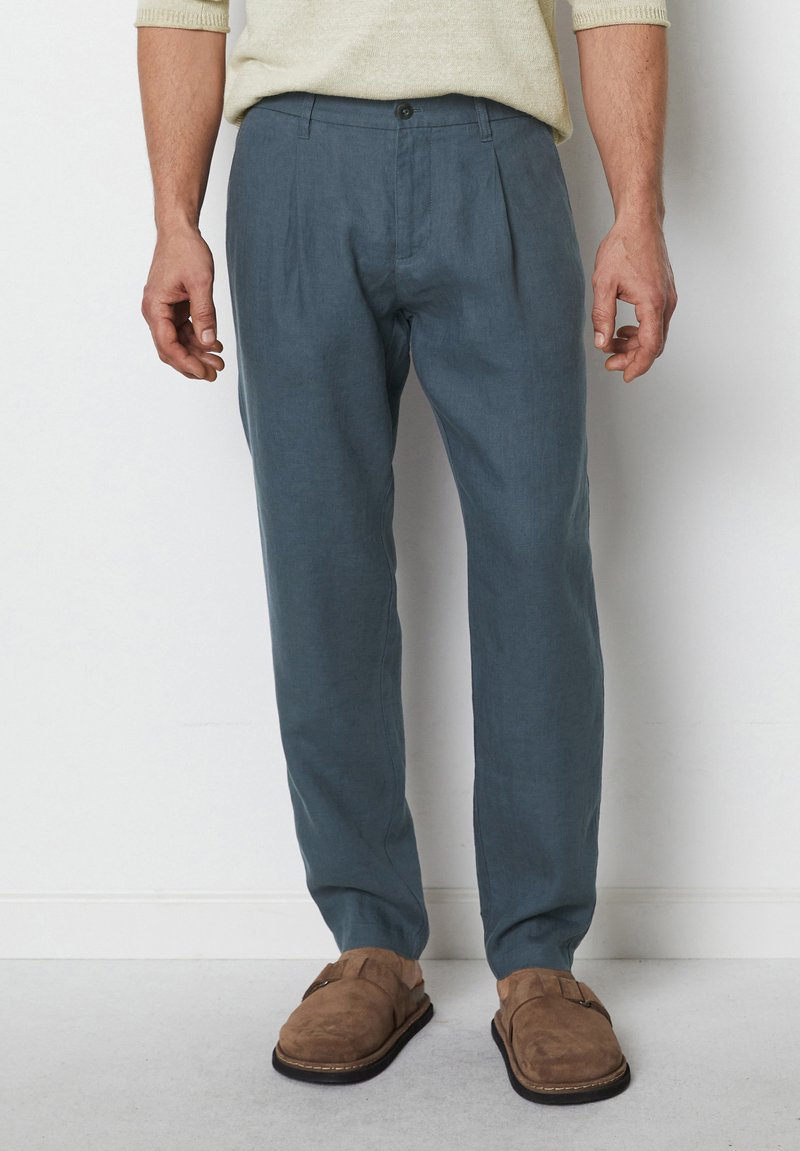 Marc O'Polo OSBY PLEATS - Chinos - moon stone/blue - Zalando