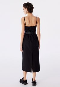 Twist REGULAR FIT BELTED - Robe de jour - black/noir - ZALANDO.FR