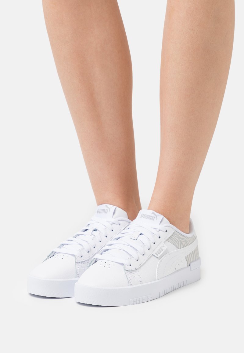 Puma JADA TIGER - Sneakers basse - white/harbor mist/silver/bianco ...