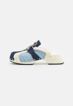 Ancuta Sarca BEETLE - Clogs - blue denim/lichtblauw - Zalando.nl