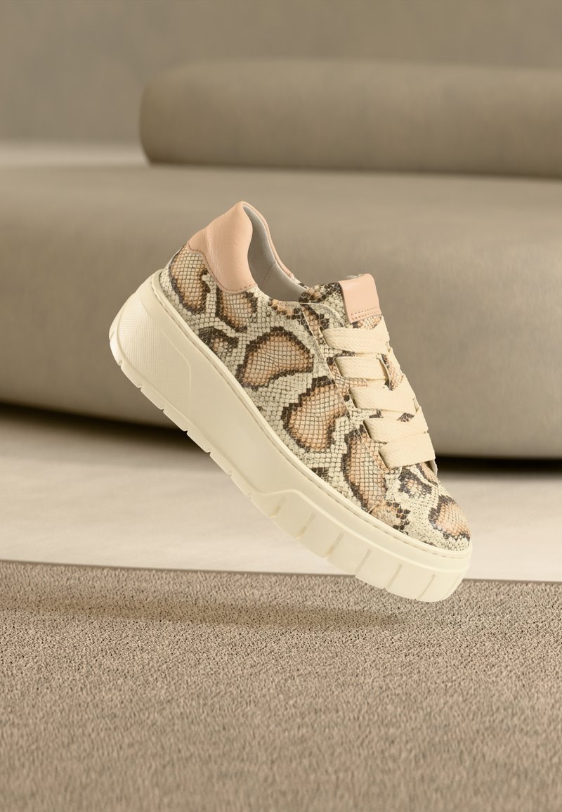 Gabor Sneaker low - white/rouge/weiß - Zalando