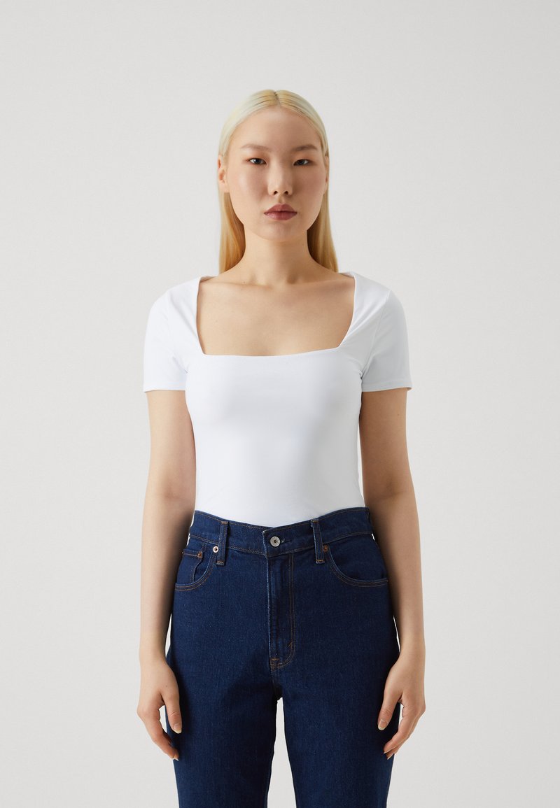 Abercrombie & Fitch SOFT MATTE TUCKABLE - T-Shirt basic - brilliant ...