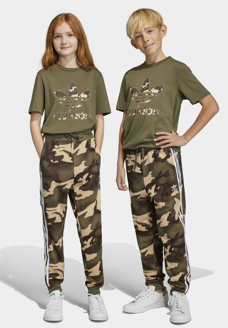 adidas Originals CAMO - Tracksuit bottoms - magic beige/beige - Zalando.ie