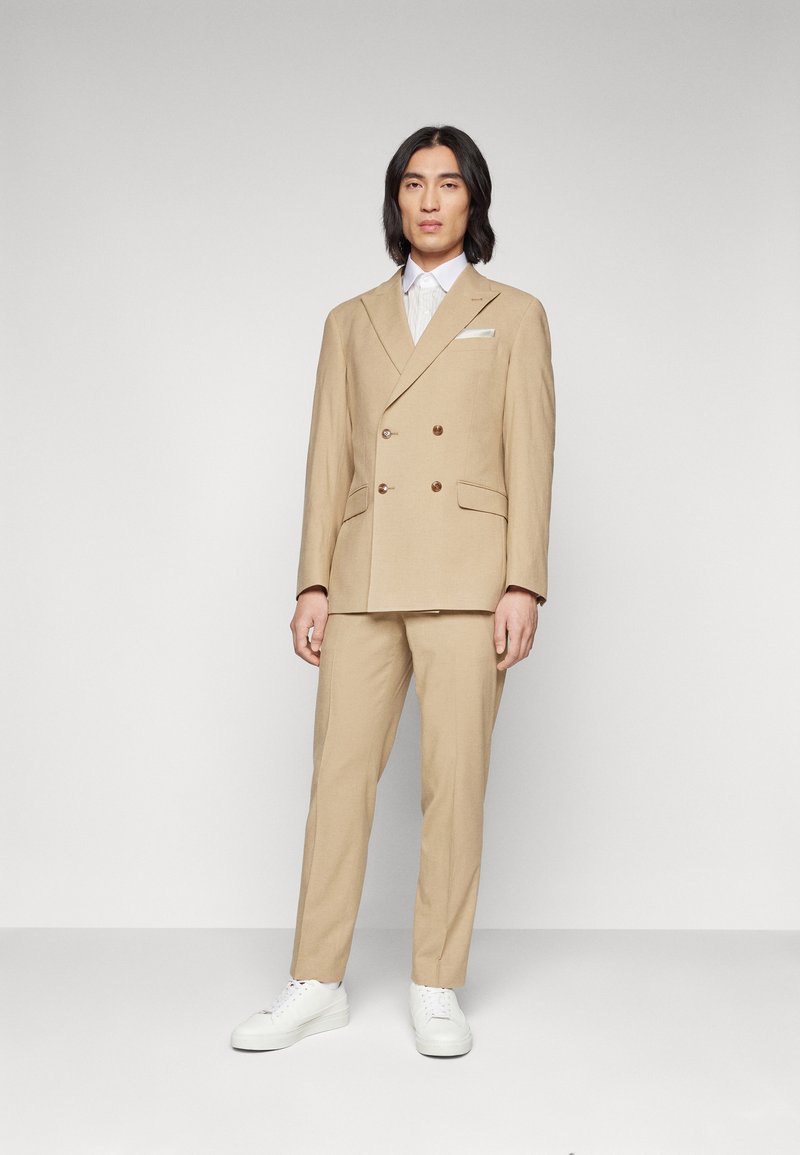 Isaac Dewhirst THE PREMIUM BLEND SUIT - Suit - camel - Zalando.ie