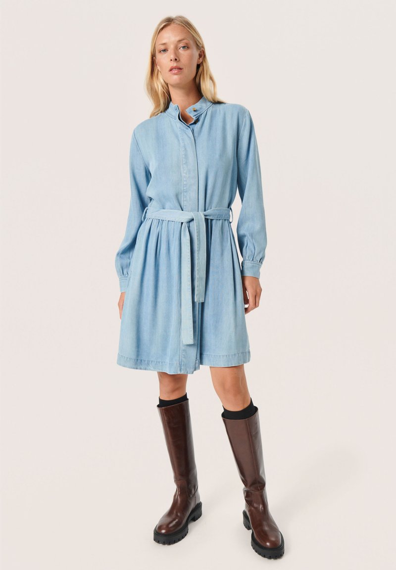 Soaked in Luxury SLFRIDAY - Robe en jean - medium blue denim/denim bleu ...
