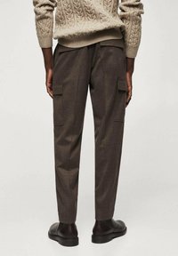 Mango THOMAS - Cargohose - tobacco braun/braun - Zalando.de