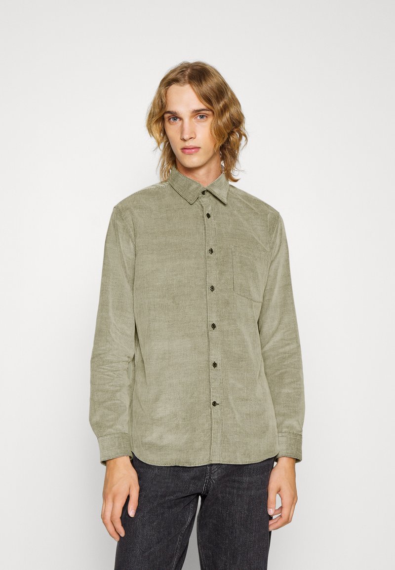 Selected Homme SLHREGBENJAMIN SHIRT - Shirt - light green - Zalando