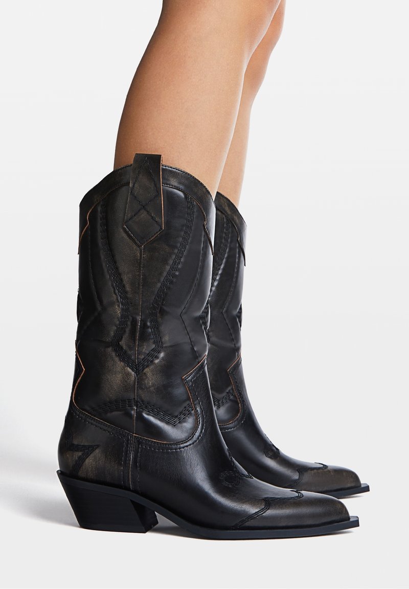 Stradivarius Botas camperas - dark grey/gris oscuro - (Segunda mano ...