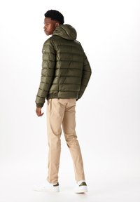 JOTT NAT - Gewatteerde jas - army/kaki - Zalando.nl