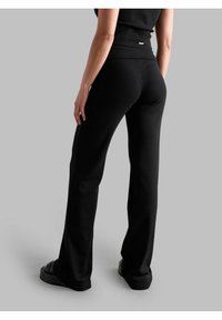 aim’n® EASE - Jogginghose - black/schwarz - Zalando.at