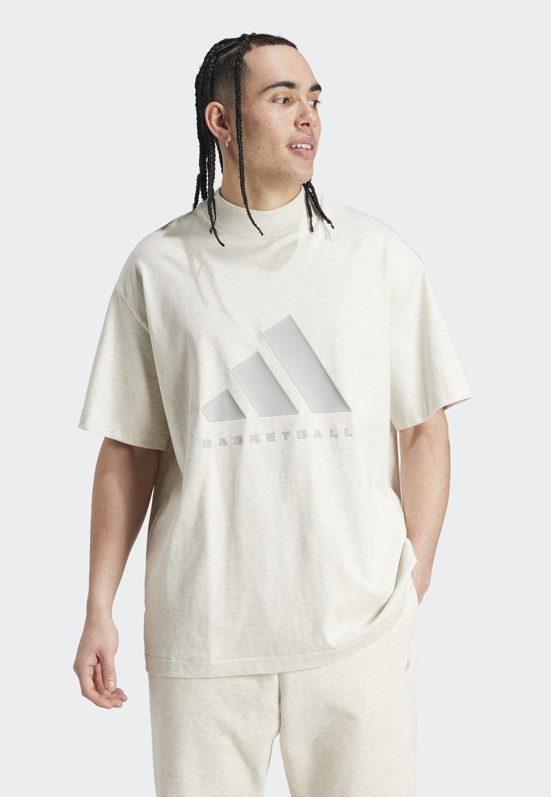 adidas Originals BASKETBALL CREW - Camiseta estampada - cream white mel ...