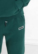 Sixth June COSY - Tracksuit bottoms - dark green - Zalando