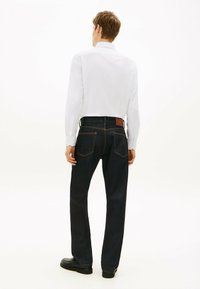 Tommy Hilfiger DOVER SELVEDGE REGULAR STRAIGHT - Jeans Straight Leg ...