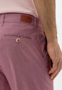 BRAX STYLE EVEREST - Chino - emotion/lila - Zalando.ch