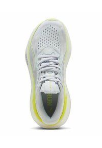 Puma MAGMAX NITRO 2 - Laufschuh Straße - silver mist-apple spritz/grau ...
