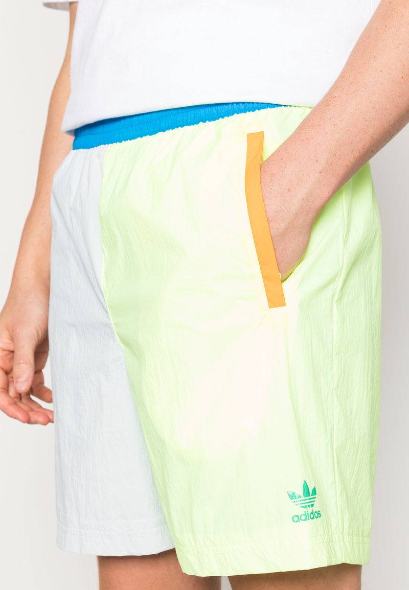 Adidas Originals Blocked Woven Shorts Blue/Yellow At | atelier-yuwa.ciao.jp