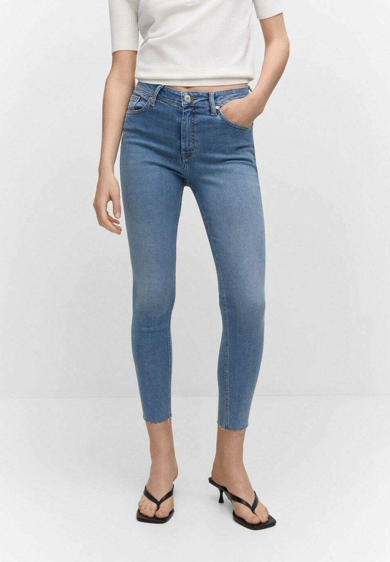 Jean Isa Mango , Skinny Jean ‘Isa’ MANGO en Noir Denim – XBVYA