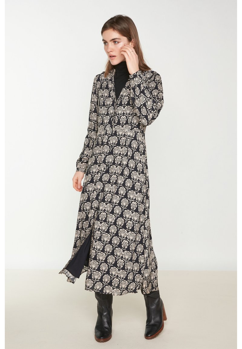 Maison 123 Robe de jour - noir - ZALANDO.FR