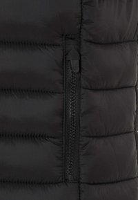 Daniel Hills REGULAR FIT - Weste - black/schwarz - Zalando.at