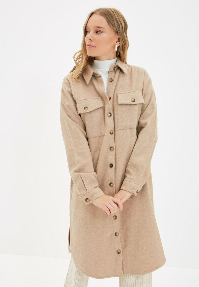 Trendyol Modest MODESTE DÉCONTRACTÉ ET CONFORT - Skjorta - beige ...