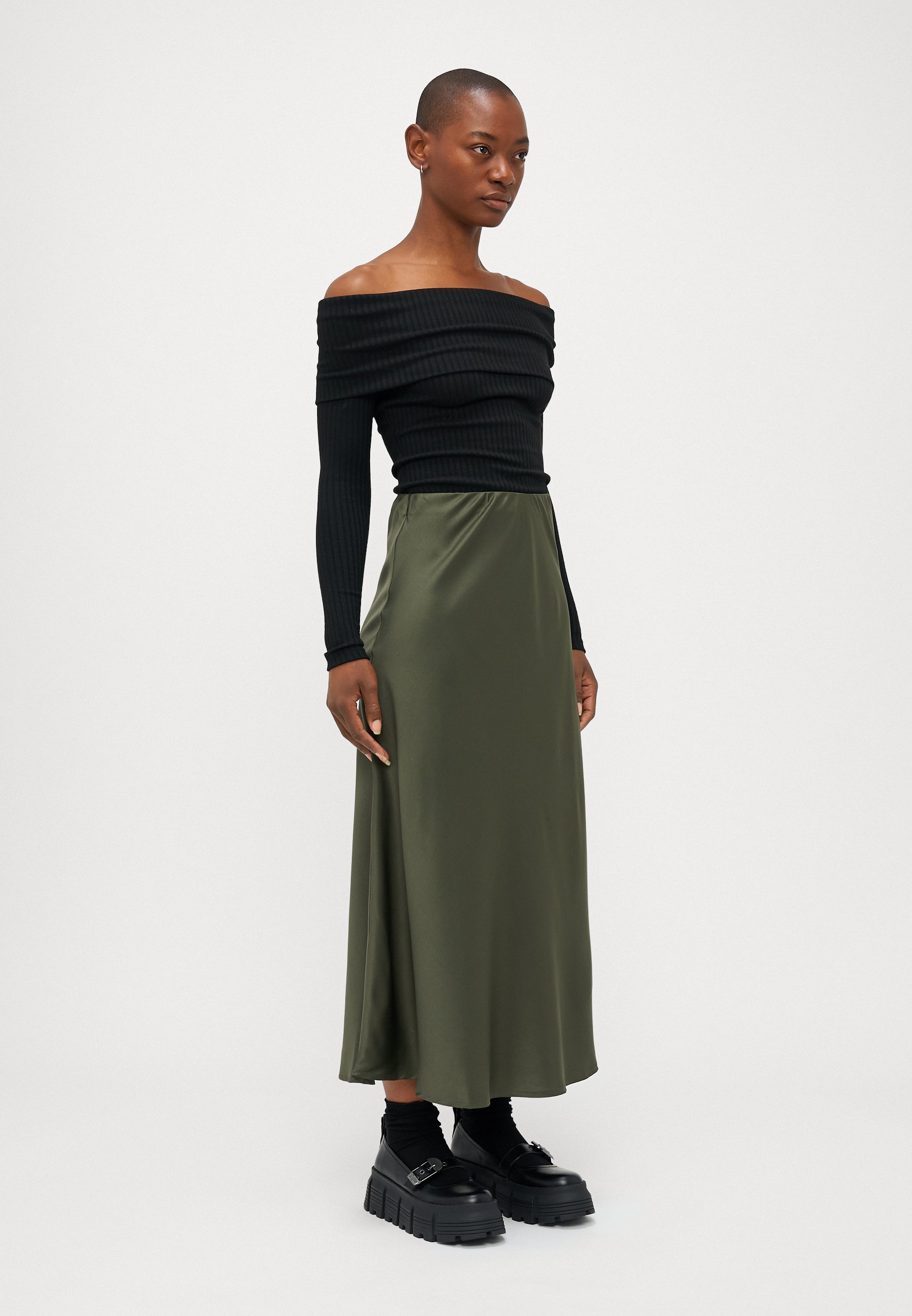 ONLY Petite ONLJANE LIFE LONG BIAS SKIRT Maxi skirt kambaba dark green Zalando