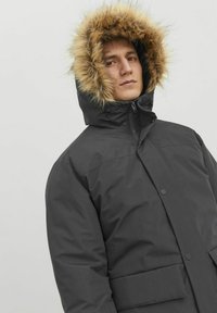 Jack & Jones JJCHAMP JACKET - Abrigo de invierno - asphalt/gris oscuro ...