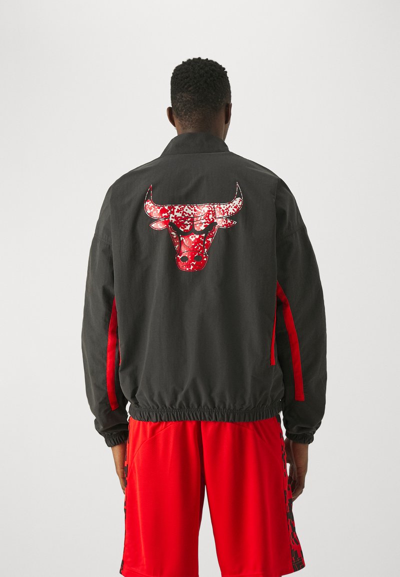 Nike Performance NBA CHICAGO BULLS DNA - Klubiriided - black/university ...