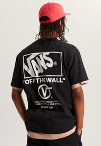 Vans STOCKPILE - Print T-shirt - black white/black - Zalando