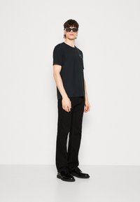 GANT LOGO SCRIPT - T-shirt basique - black/noir - ZALANDO.FR