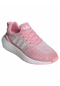 adidas Originals SWIFT RUN - Sneaker low - pink (315)/pink - Zalando.ch