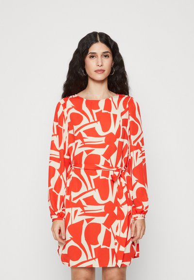 Robes rouge en ligne | ZALANDO - Page 2