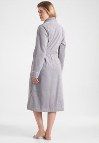Triumph ROBES LONG ROBE - Dressing gown - silver grey/grey - Zalando