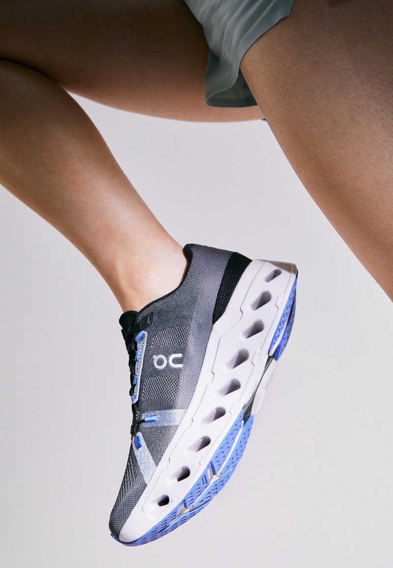 On CLOUDECLIPSE - Stabilty running shoes - black frost/grey - Zalando.ie
