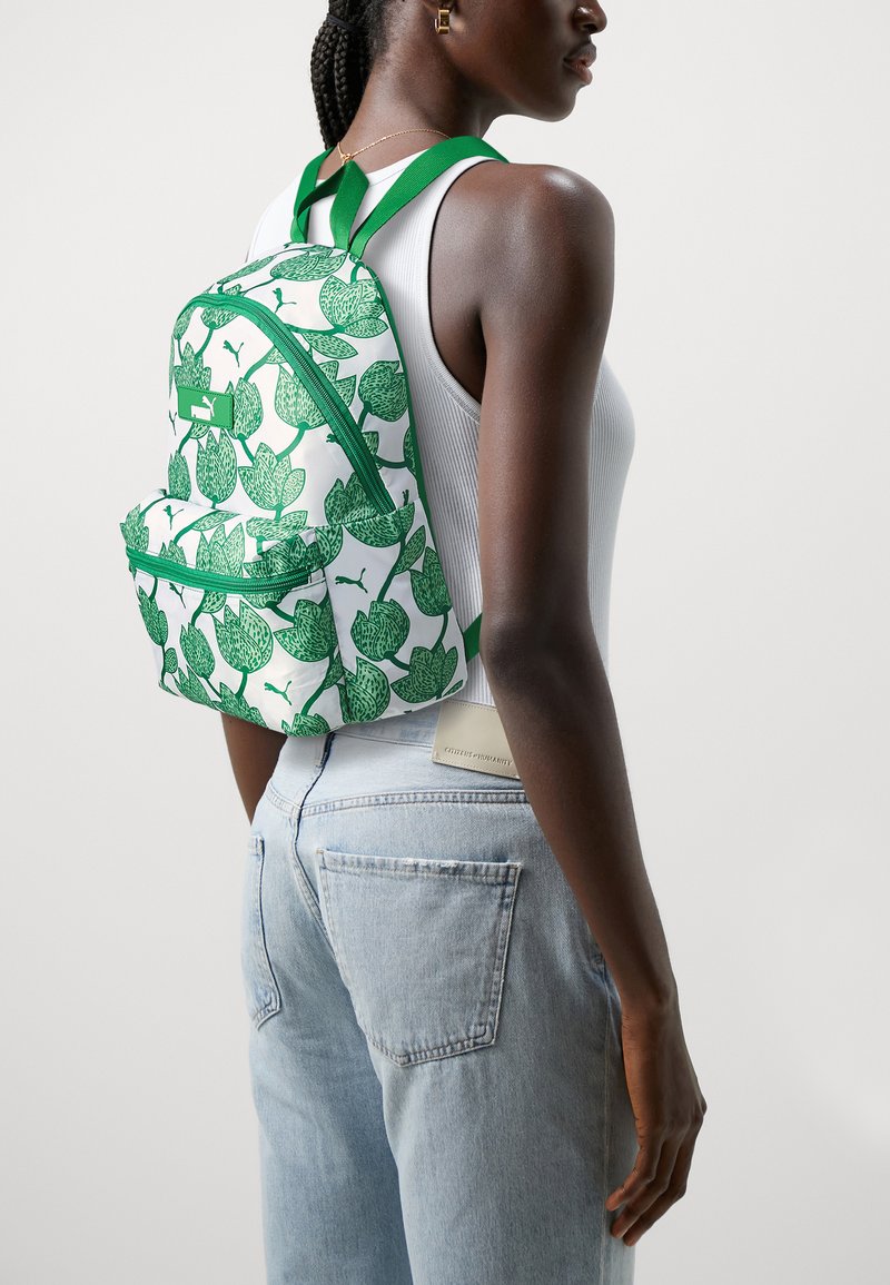 Puma CORE POP BACKPACK - Rucksack - archive green blossom/green ...