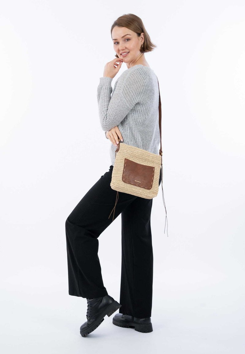 Emily & Noah BIRGIT - Cross body bag - sand/sand - Zalando.ie