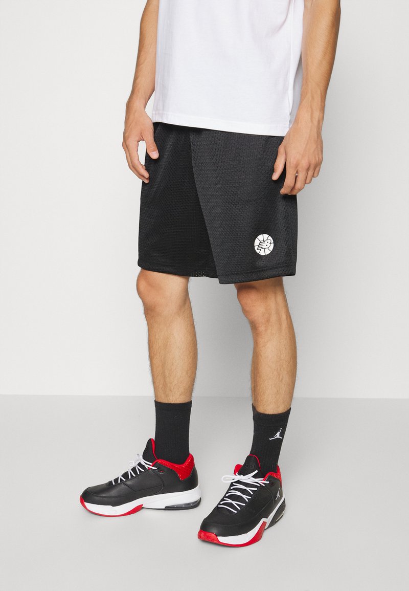New Balance HOOPS ESSENTIALS FUNDAMENTAL SHORT - Sports shorts - black ...