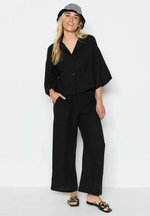 C&City MUSSELIN - Pyjama - black/schwarz - Zalando.de