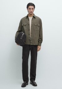 Massimo Dutti OVER WITH POCKETS - Skjorter - dark green/mørkegrøn ...