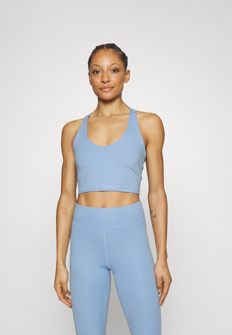 DKNY BALANCE V NECK RACERBACK CROP BUILT IN BRA - Medium support sports ...