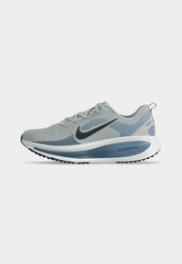 Nike Performance VOMERO UNISEX - Katujuoksukengät - grey fog/dark ...