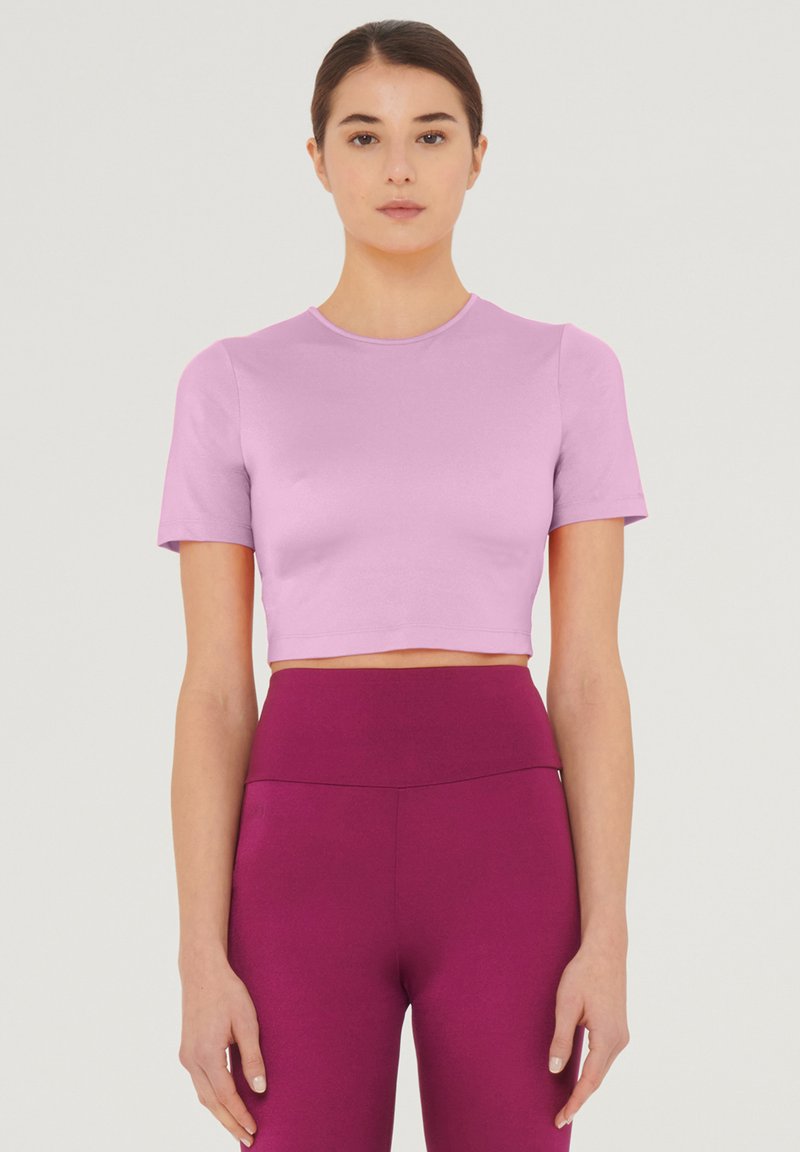 Wolford THE WORKOUT TOP - T-shirt - bas - prisma pink/ljusrosa - Zalando.se