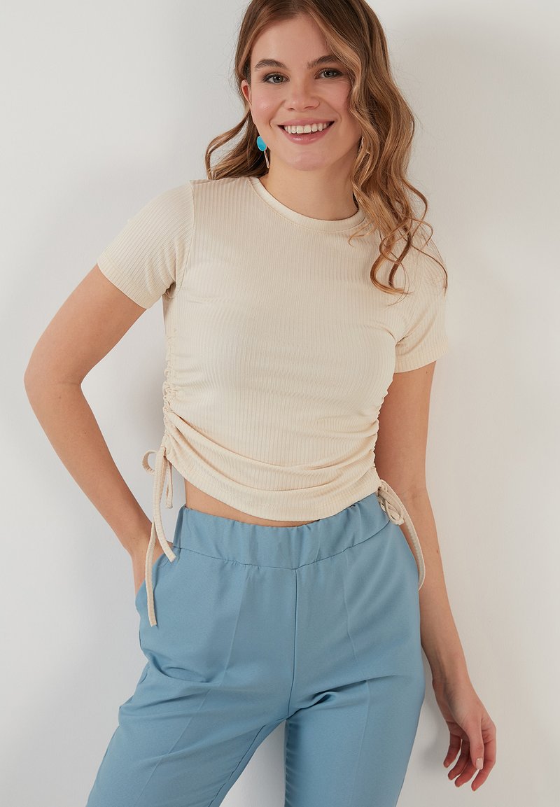 LELA Slim Fit - Basic T-shirt - stone colored/stone - Zalando.ie