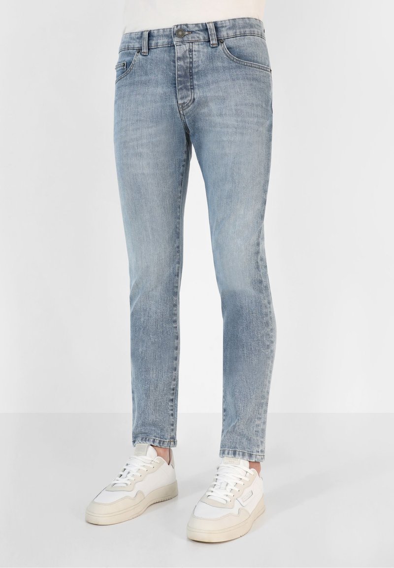 Scalpers Jeans Slim Fit - light blue/hellblau - Zalando.at